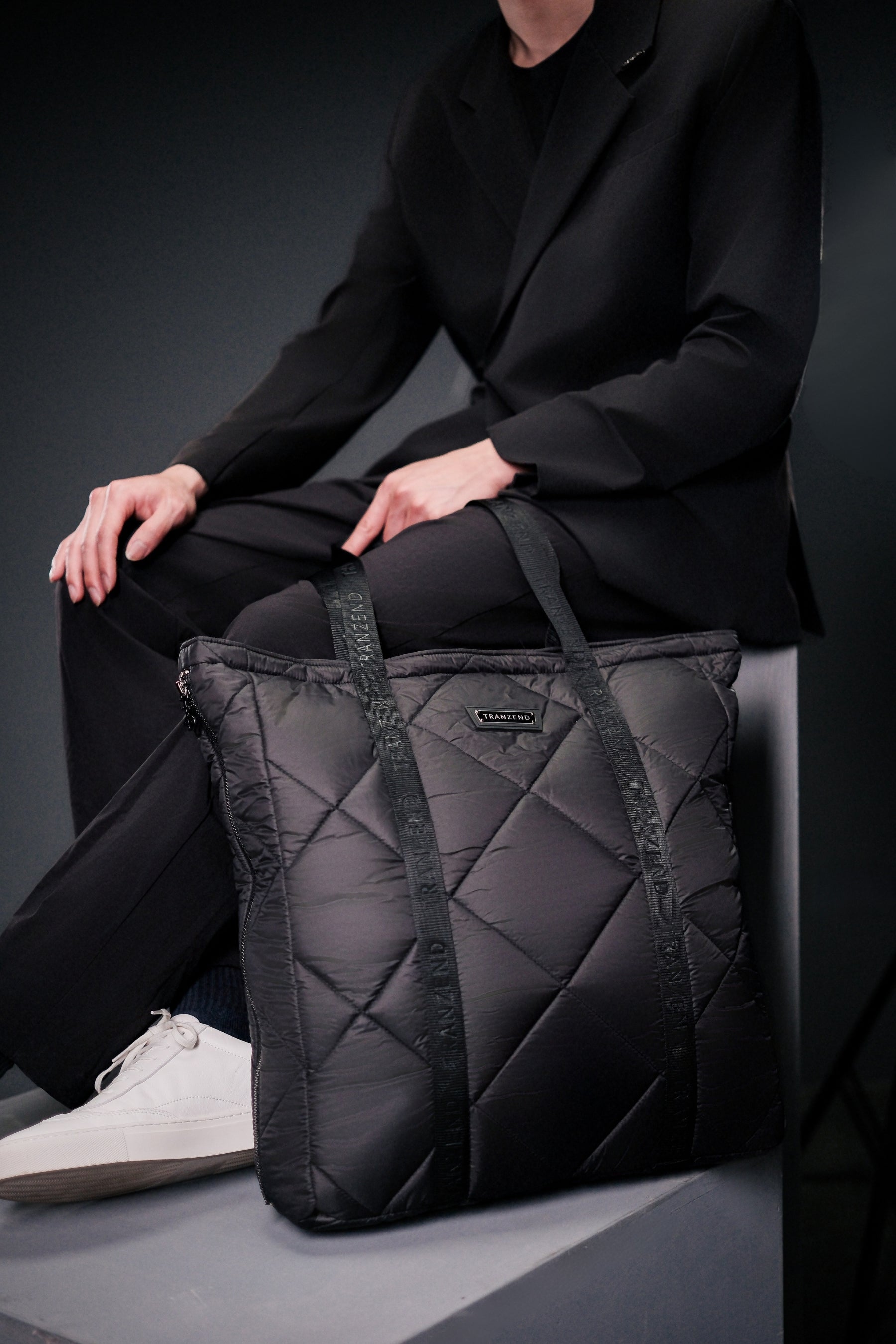 Tech Puffer Tote 科技羽絨托特包 – TRANZEND Taiwan